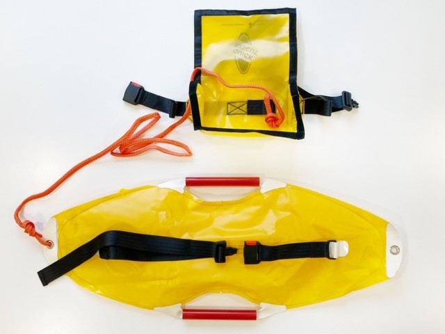 Quick RESCUE. New foldable, self-inflating, light and highly portable ...