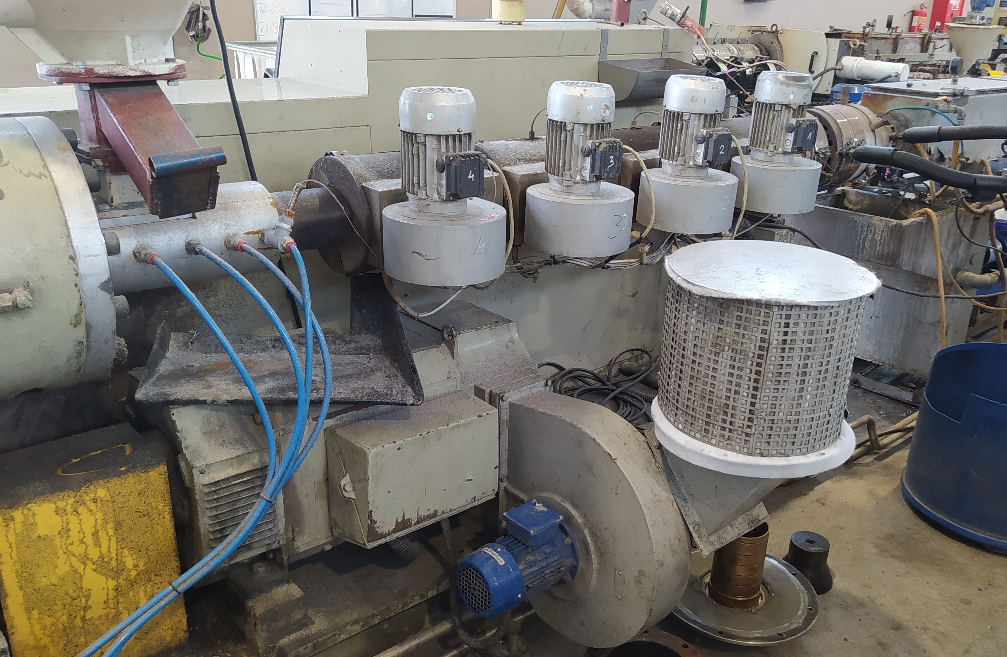 Seeking optimization of the plasticizing unit for HDPE and HMWHDPE ...